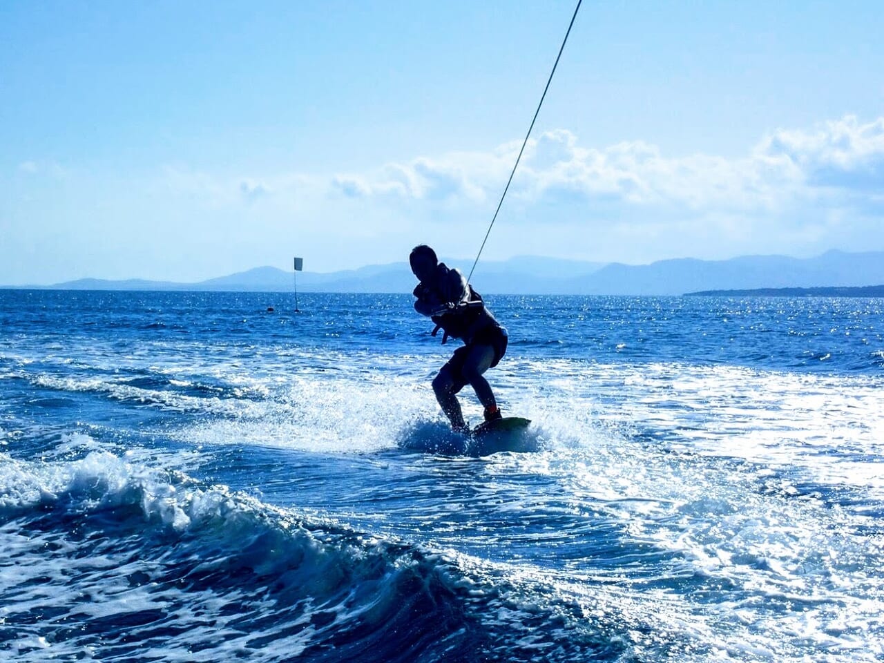 WAKEBOARD体験 | 【広島/江田島市】ビュッカグランピング広島江田島～BYUCCA glamping｜【リゾグラ】リゾートグランピング